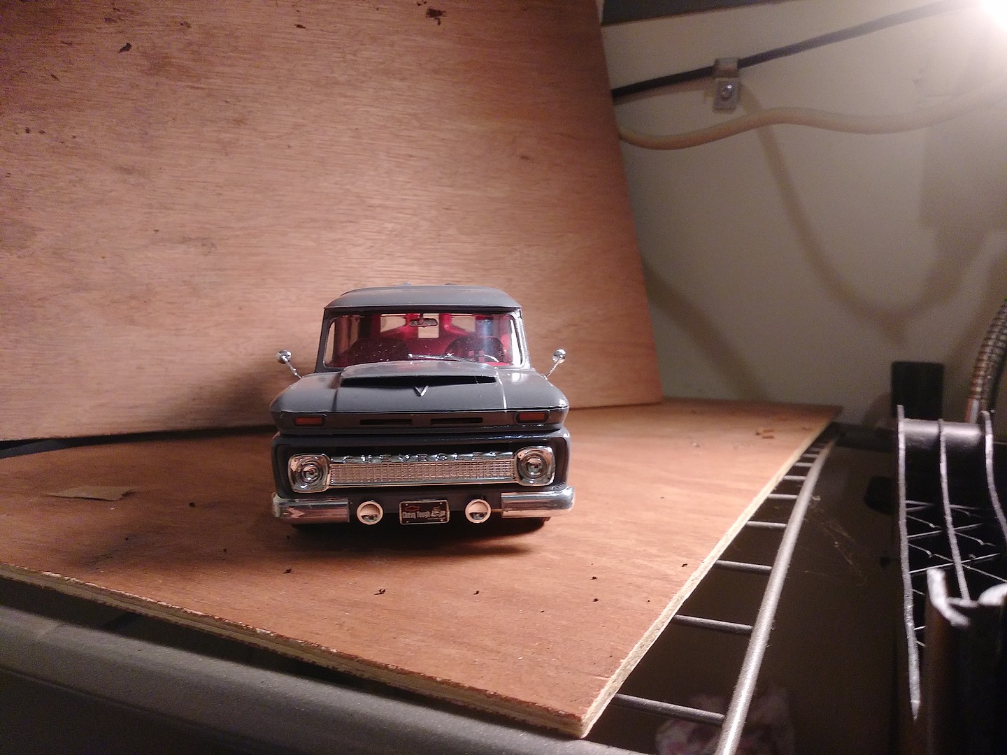1966 Chevy Suburban -- Plastic Model Car Kit -- 1/25 Scale -- #854409 ...