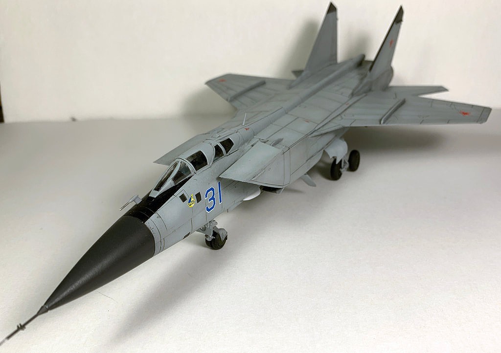 MIG-31 Soviet Interceptor -- Plastic Model Airplane Kit -- 1/72 Scale ...