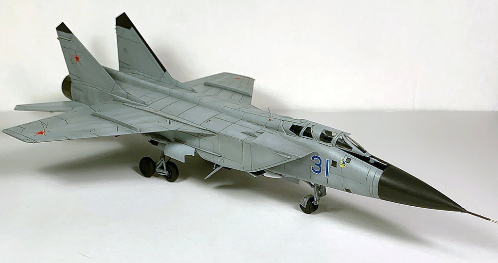 MIG-31 Soviet Interceptor -- Plastic Model Airplane Kit -- 1/72 Scale ...