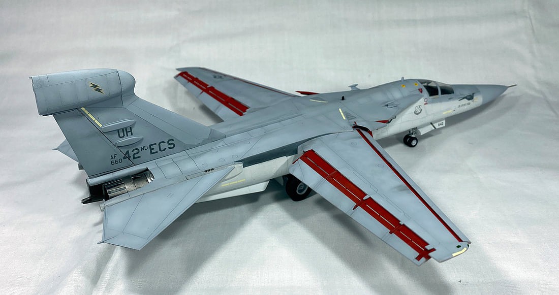 EF111A Raven Electric Fox Fighter -- Plastic Model Airplane Kit -- 1/72 ...