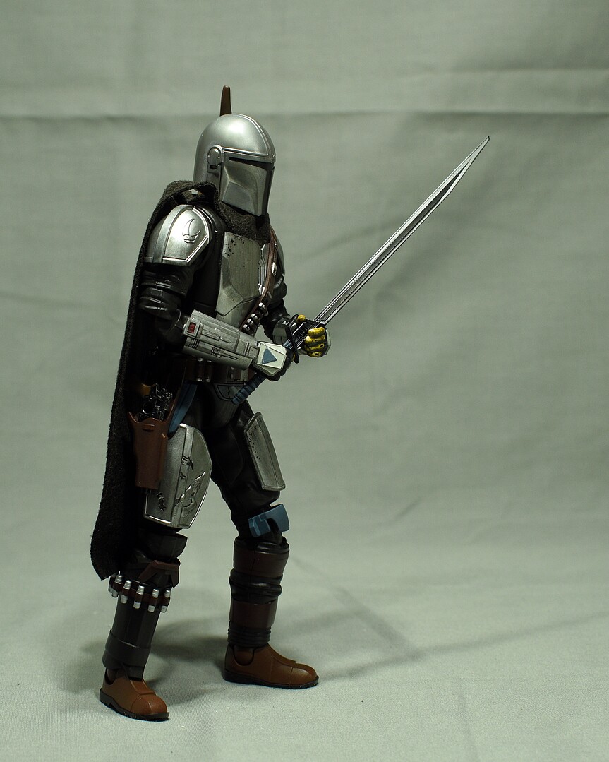 Star Wars - The Mandalorian (Beskar Armor) -- Snap Together Plastic ...