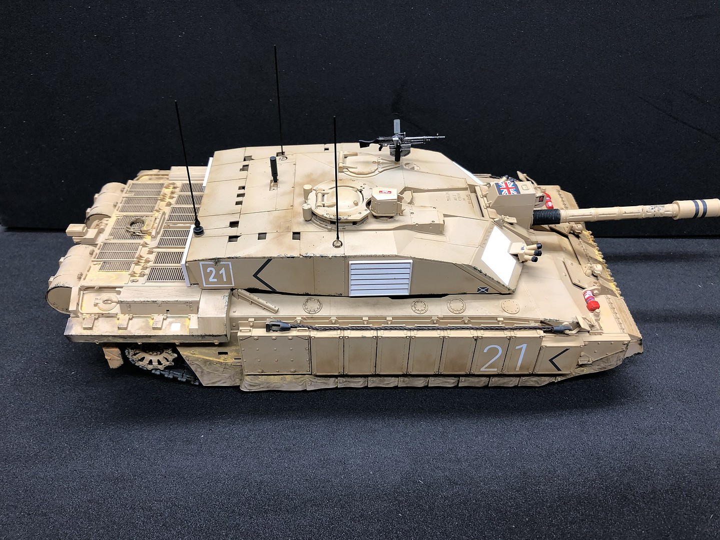 Challenger II British Main Battle Tank -- Plastic Model Military ...