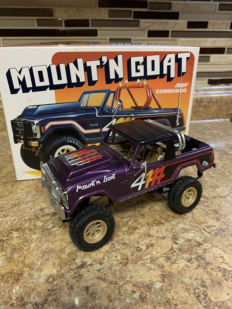 Jeep Commando Mount'n Goat -- Plastic Model Car Vehicle Kit -- 1/25 ...