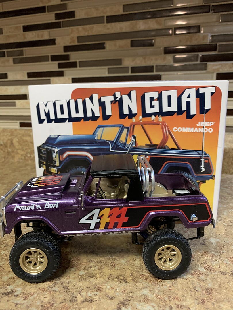 Jeep Commando Mount'n Goat -- Plastic Model Car Vehicle Kit -- 1/25 ...