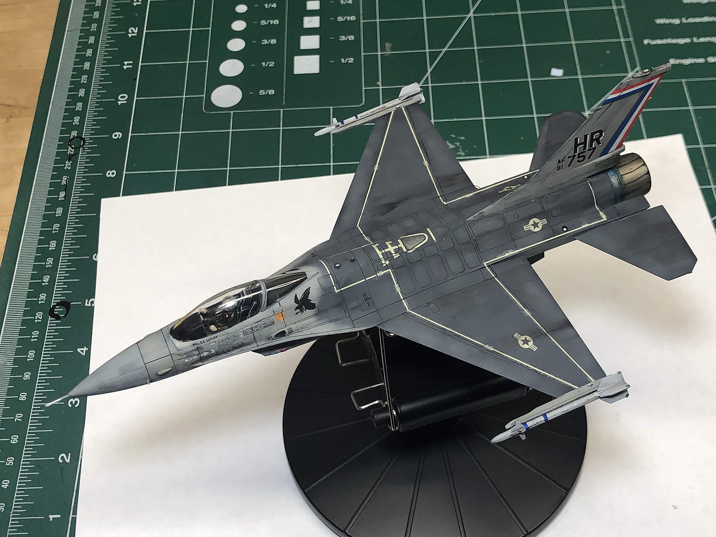 F-16A Plus Fighting Falcon -- Plastic Model Airplane Kit -- 1/72 Scale -- #00231 pictures by ...