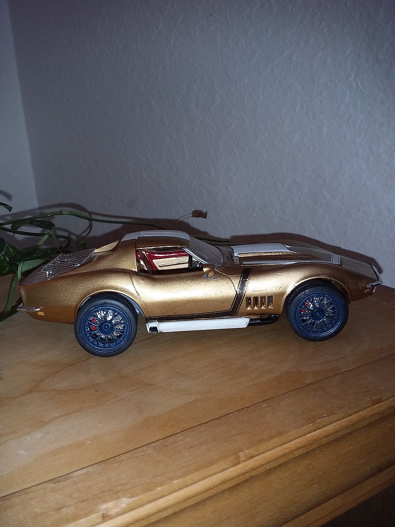 1969 Corvette Coupe Yenko -- Plastic Model Car Kit -- 1/25 Scale ...