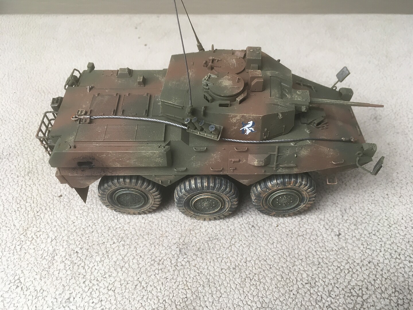 JGSDF Type 87 Armored Recon ARV -- Plastic Model Military Vehicle Kit ...