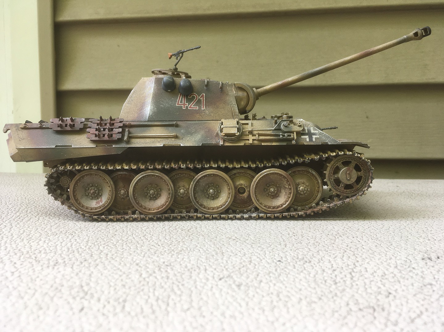 German Panther Medium Tank -- Plastic Model Military Vehicle Kit -- 1/ ...