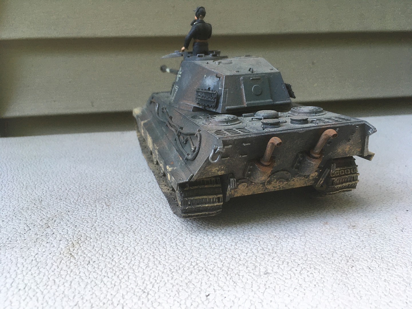 King Tiger Tank -- Plastic Model Military Vehicle Kit -- 1/35 Scale ...