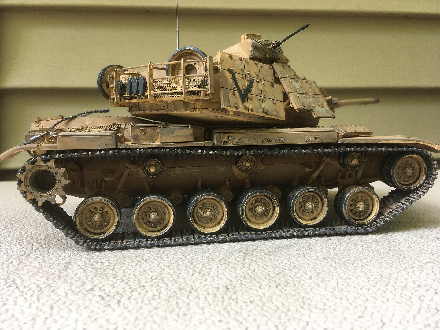 US Marine M60A1 Tank -- Plastic Model Military Vehicle Kit -- 1/35 ...