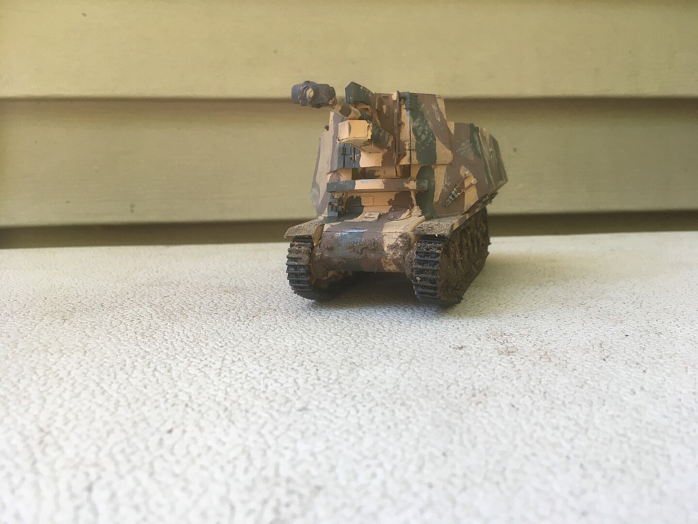 German 39H Tank with 105mm -- Plastic Model Military Vehicle -- 1/35 ...