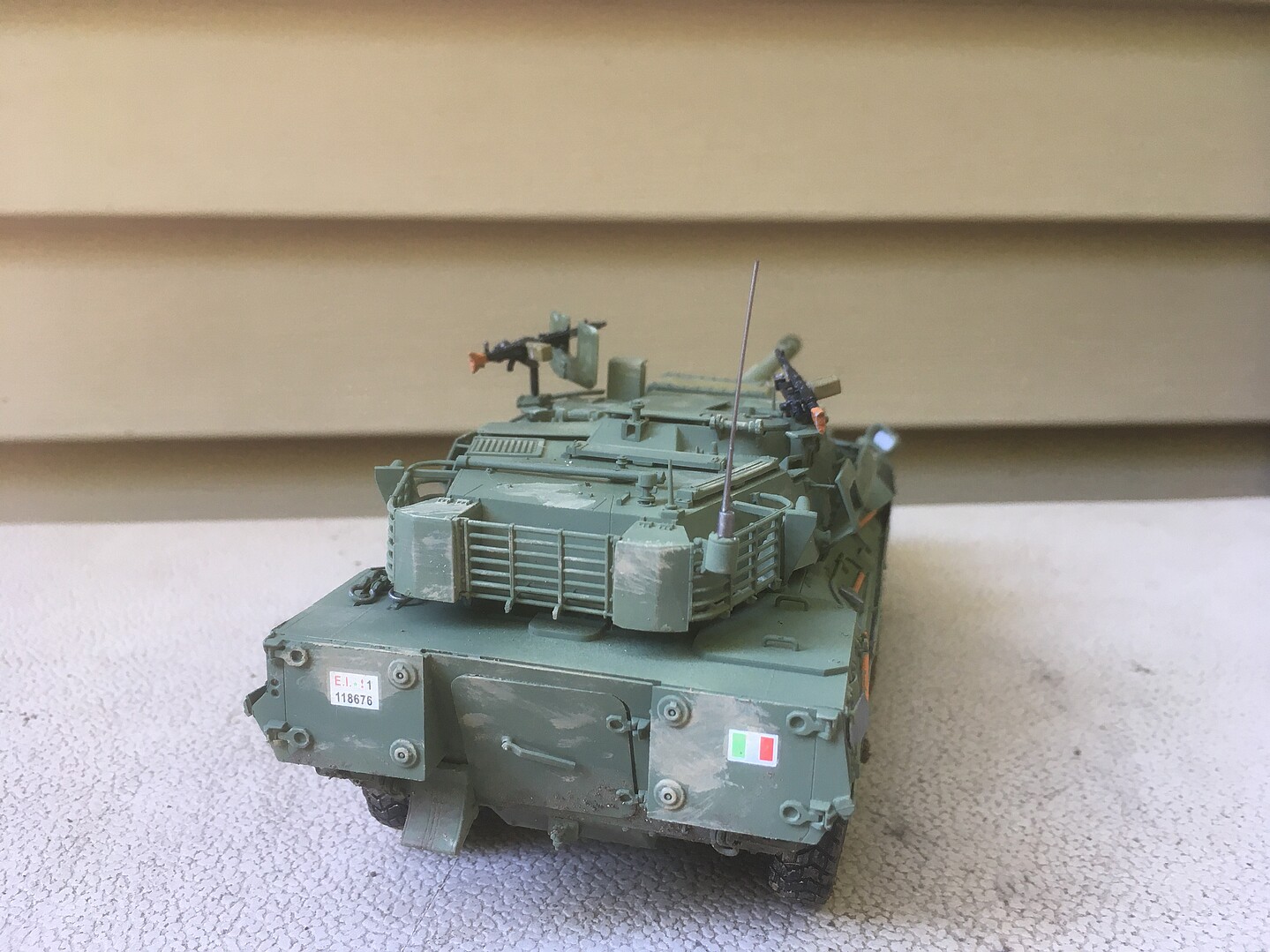 Italian B1 Centauro Tank Destroyer -- Plastic Model Military Kit -- 1/ ...