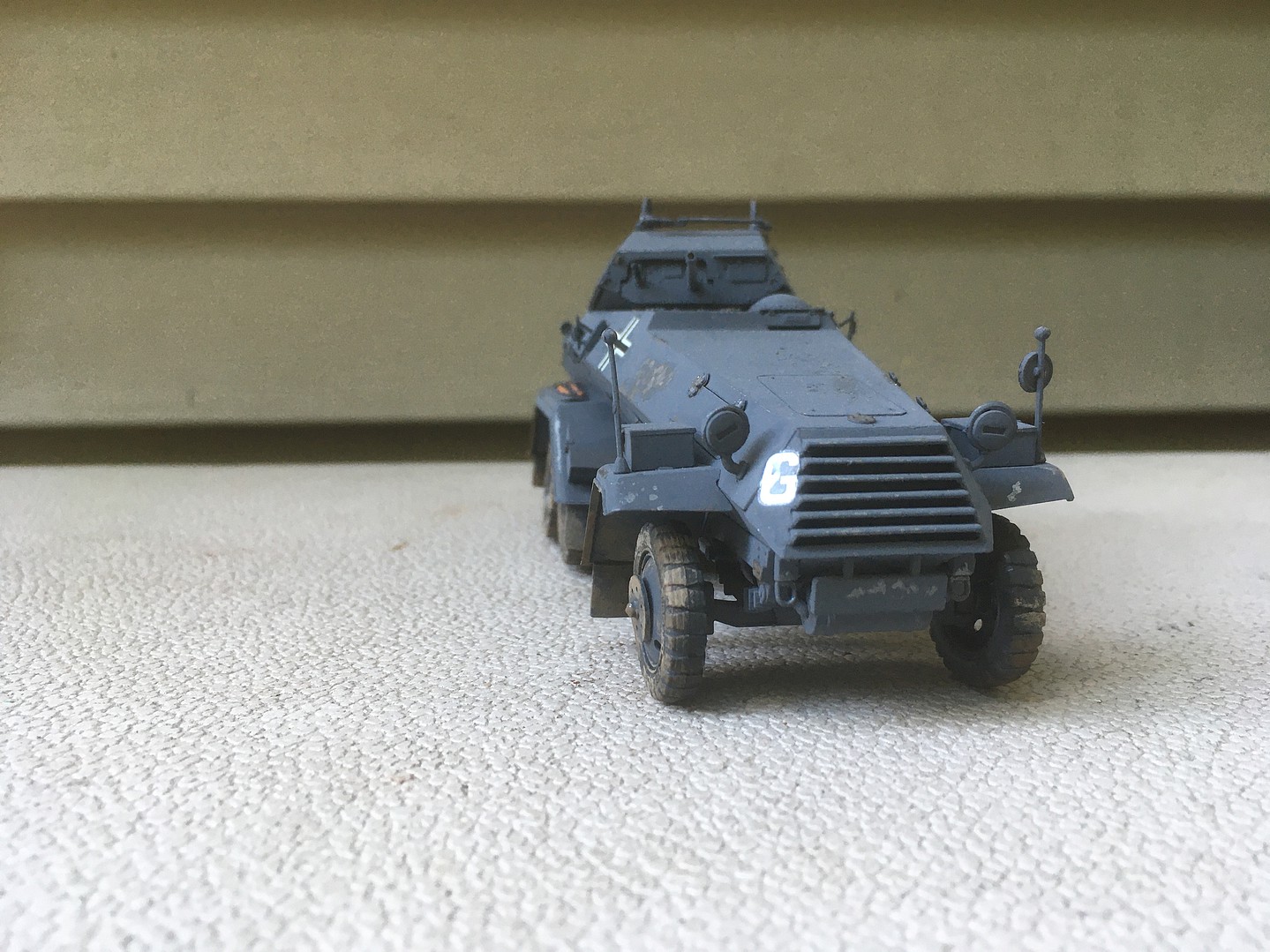 German 6-Wheeled Sd.Kfz.231 -- Plastic Model Military Vehicle Kit -- 1/ ...