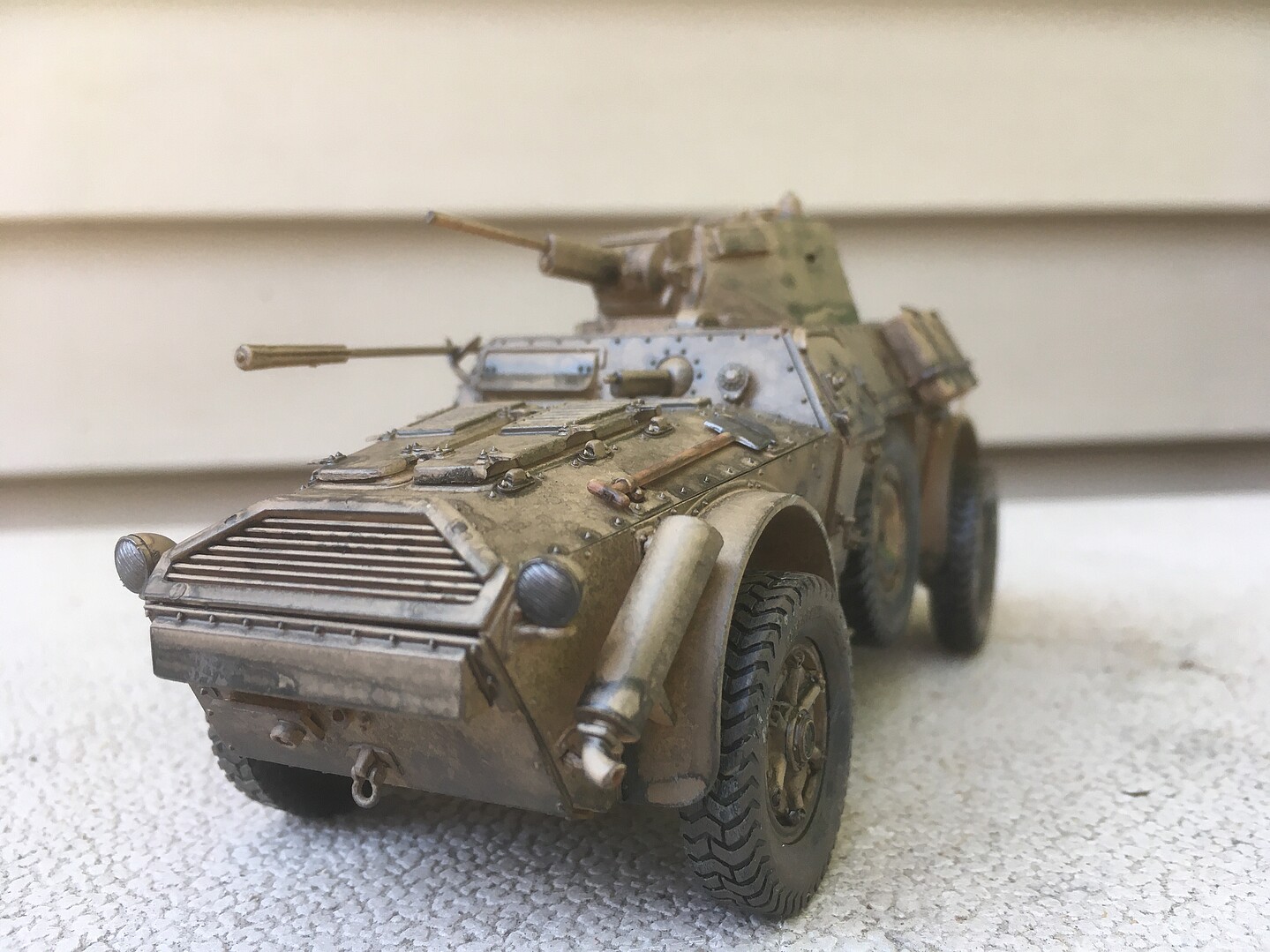 Autoblinda AB 41 Armored Car -- Plastic Model Military Vehicle Kit -- 1 ...
