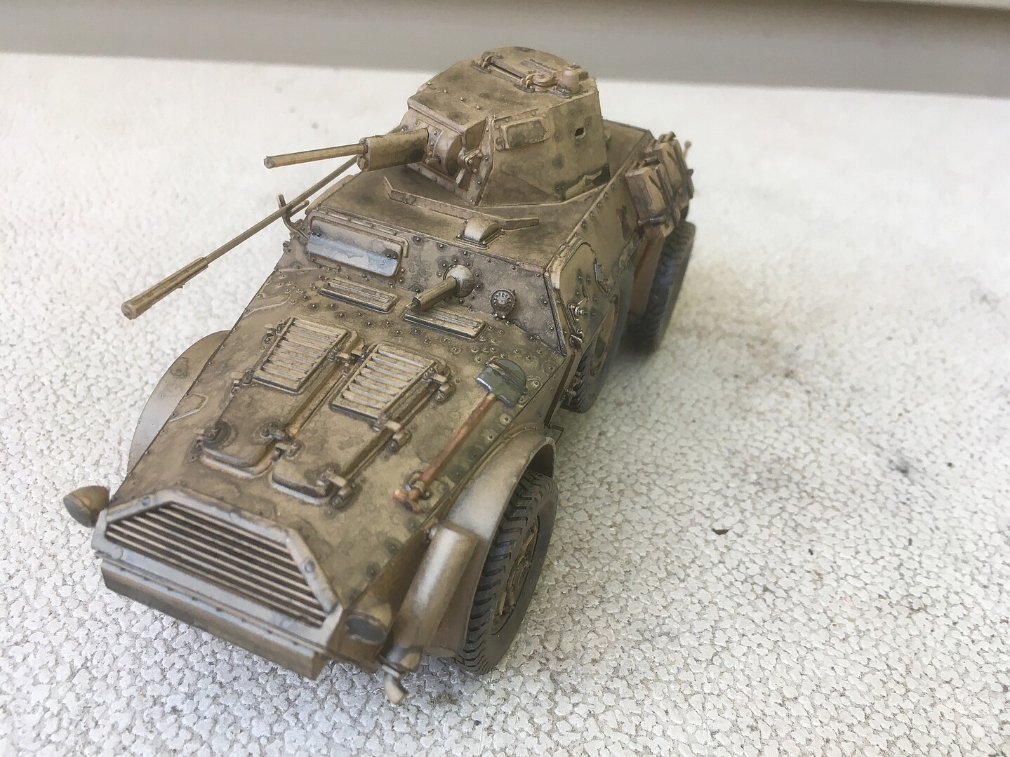 Autoblinda AB 41 Armored Car -- Plastic Model Military Vehicle Kit -- 1 ...