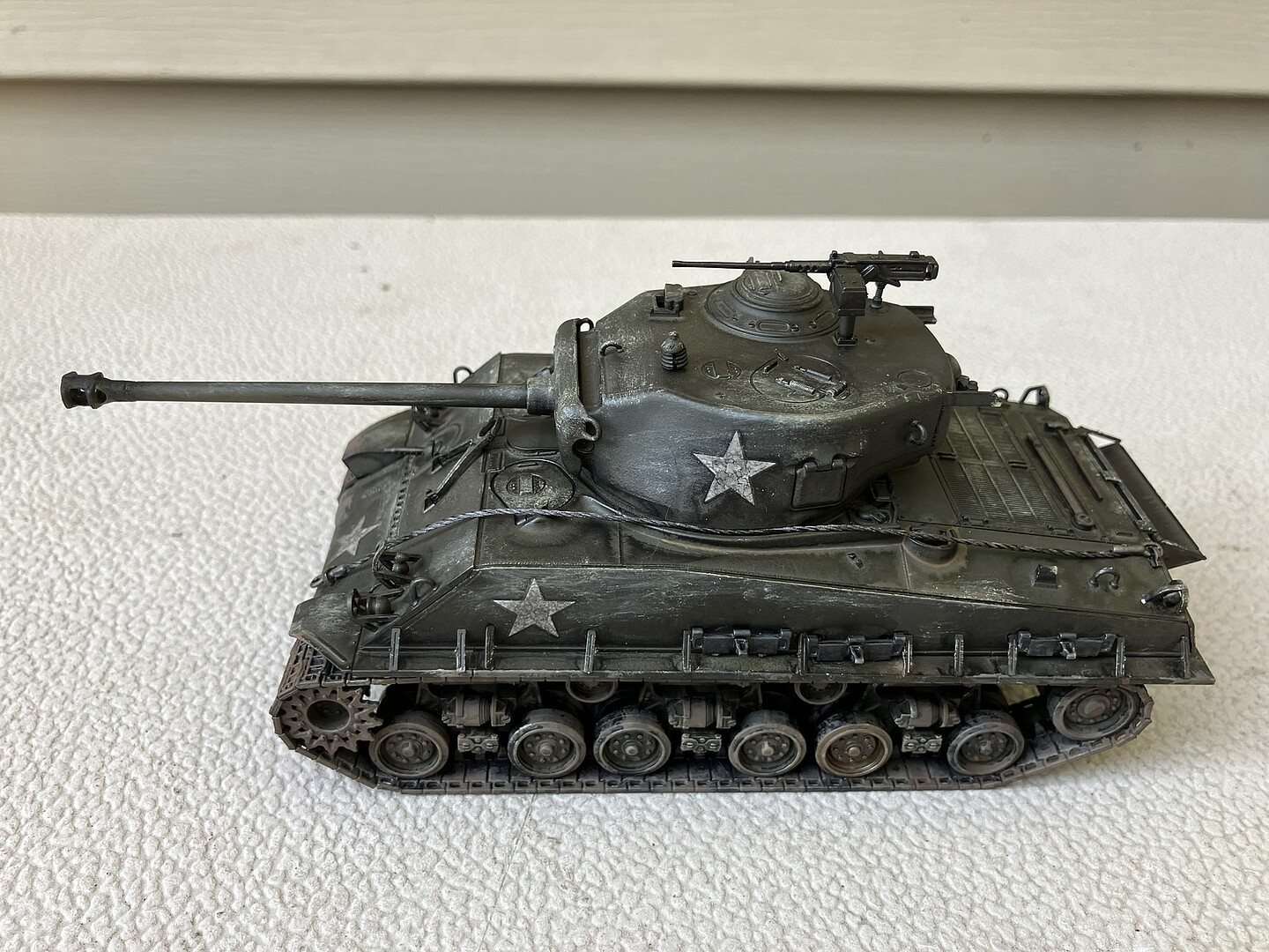 US Medium Tank M4A3E8 Sherman ''Easy Eight'' -- Plastic Model Tank Kit ...