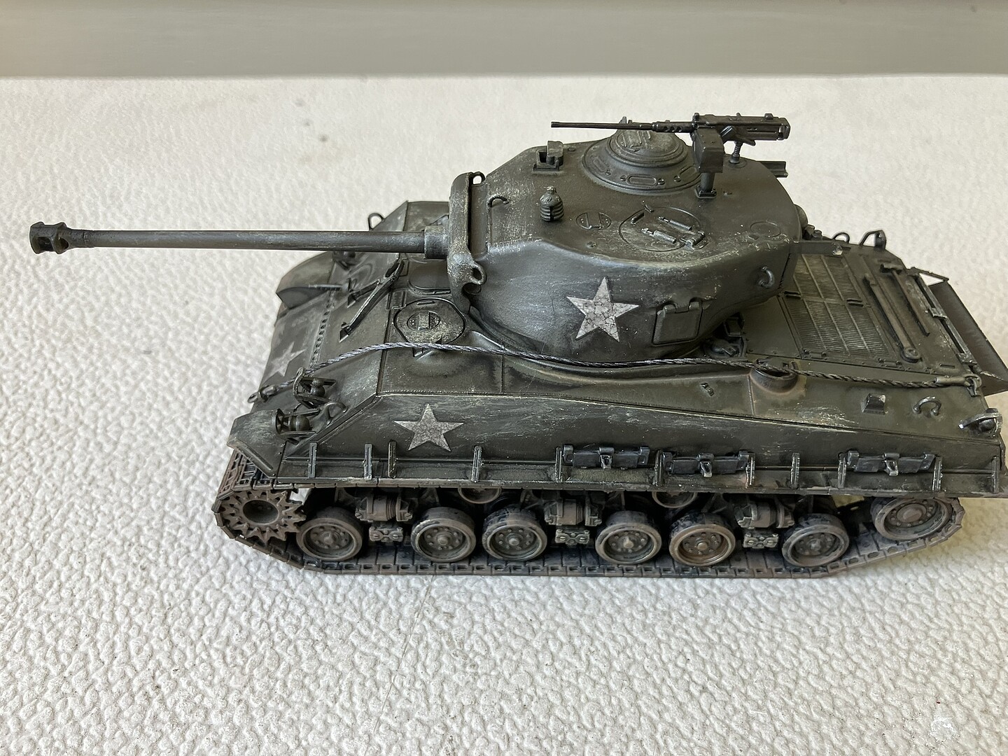 US Medium Tank M4A3E8 Sherman ''Easy Eight'' -- Plastic Model Tank Kit -- 1/48 Scale -- #32595 ...