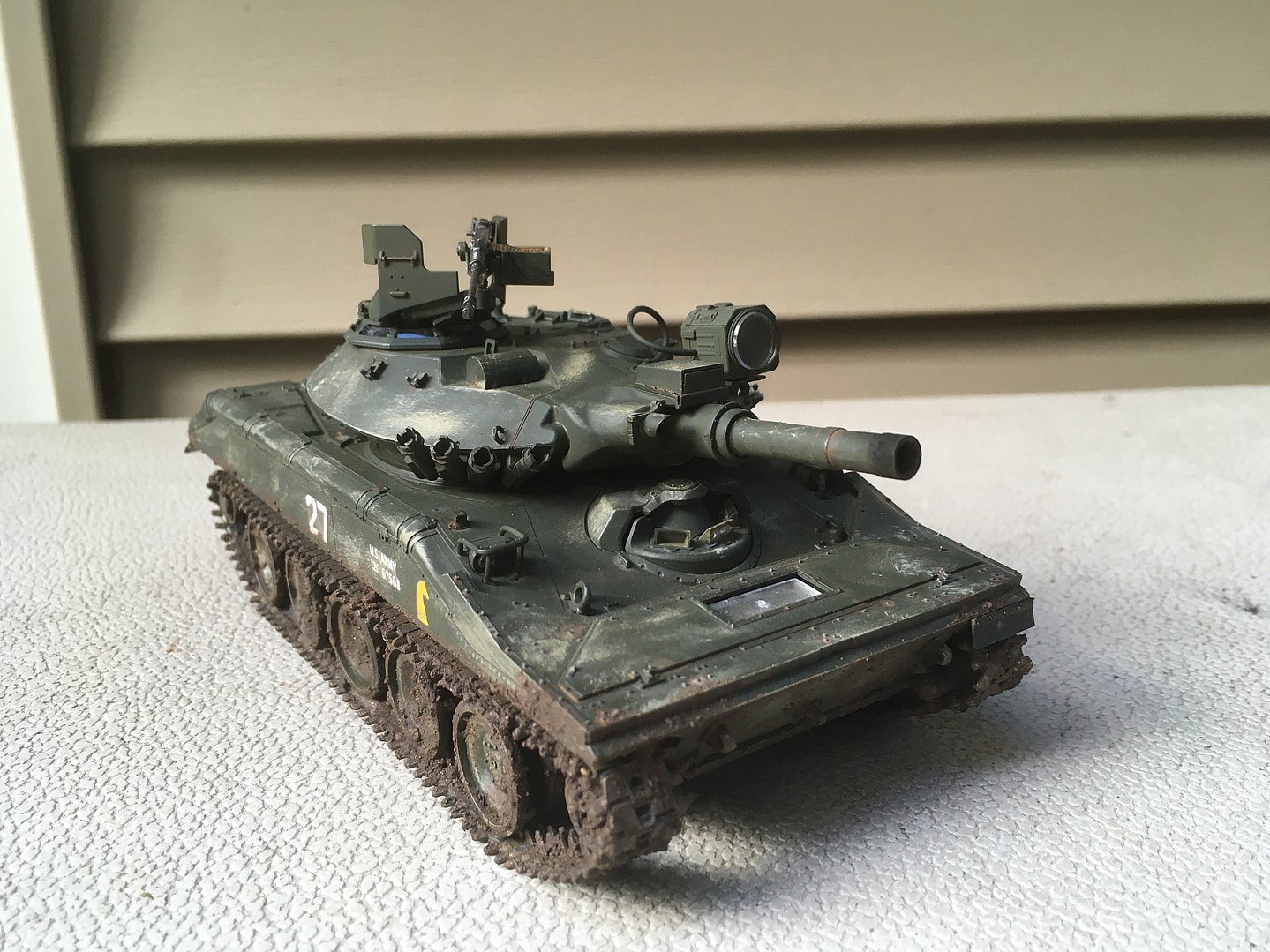 US M551 Sheridan Airborne Tank Vietnam War -- Plastic Model Tank Kit ...