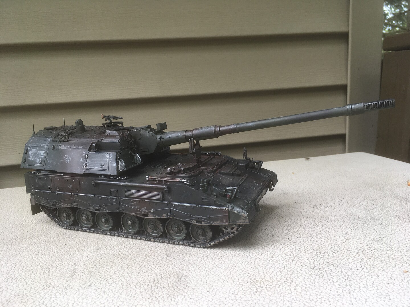 Panzerhaubitze 2000 Tank -- Plastic Model Tank Kit -- 1/35 Scale ...