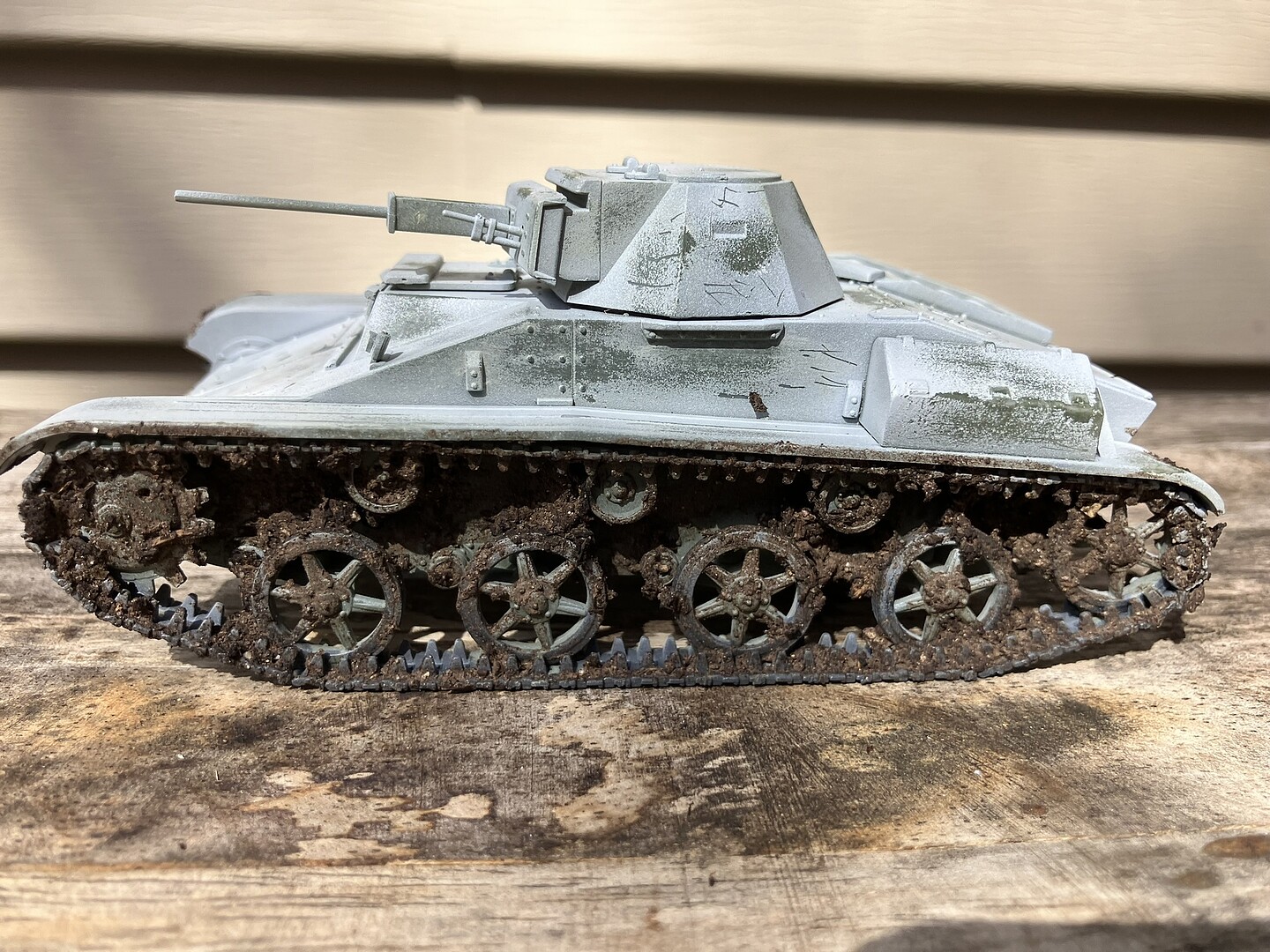 SOVIET T-60 LIGHT TANK -- Plastic Model Military Vehicle Kit -- 1/35 ...