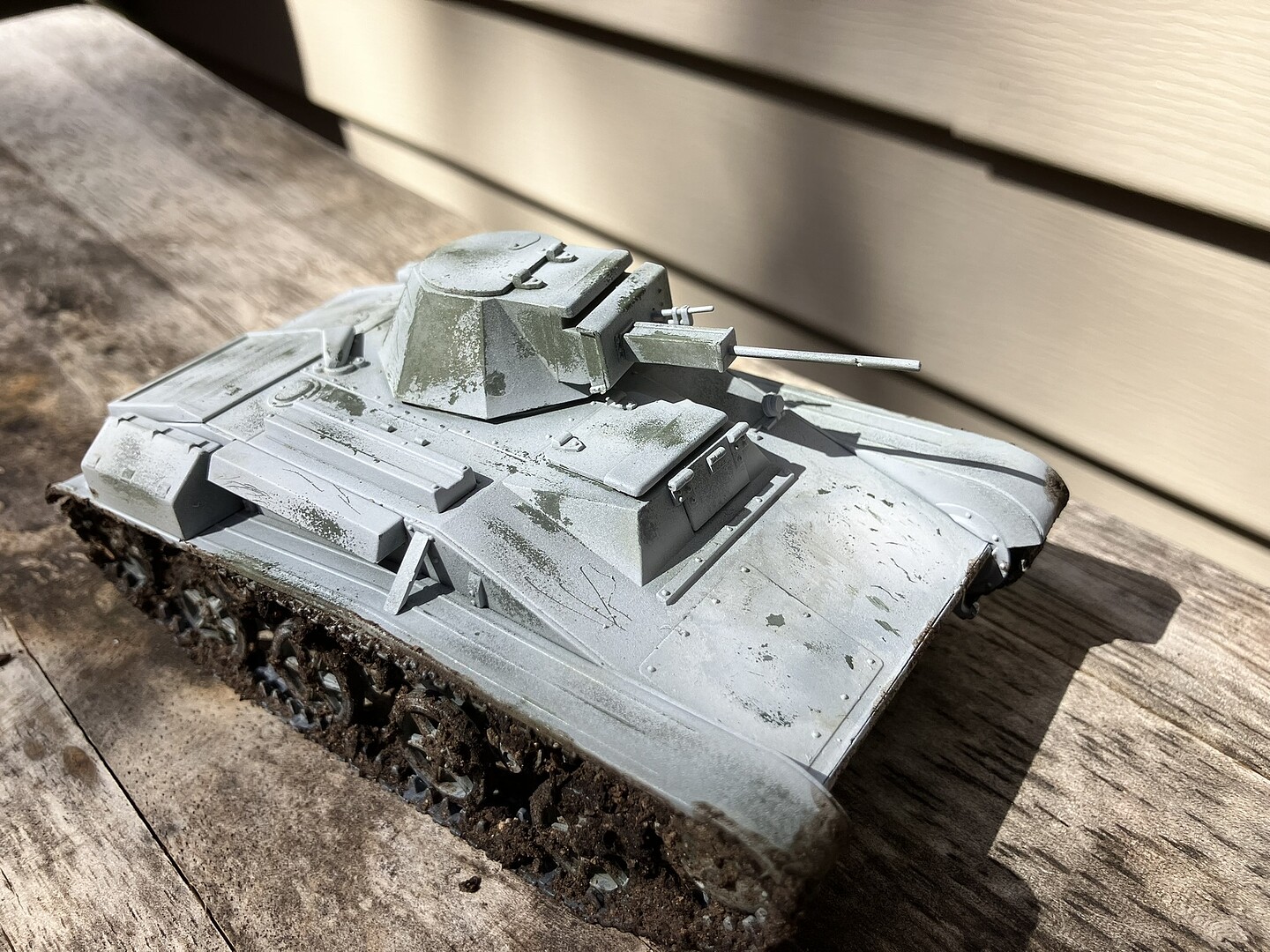 SOVIET T-60 LIGHT TANK -- Plastic Model Military Vehicle Kit -- 1/35 ...