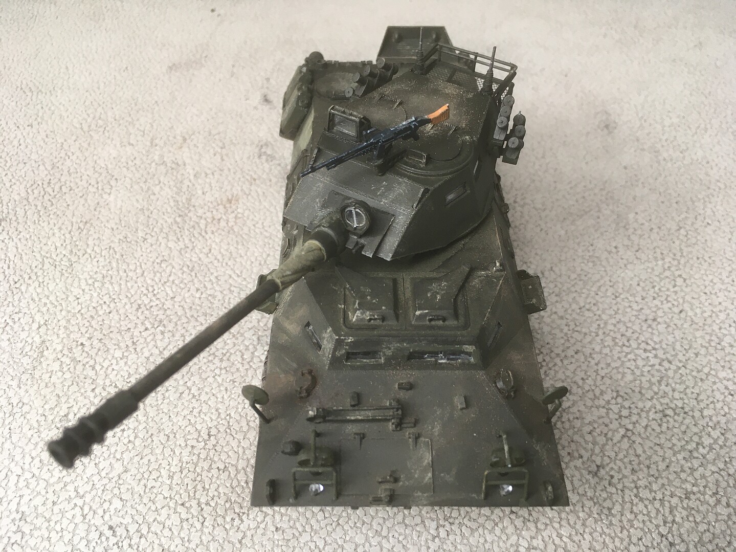 LAV-150 APC 90mm Cockerill Gun -- Plastic Model Military Vehicle Kit ...