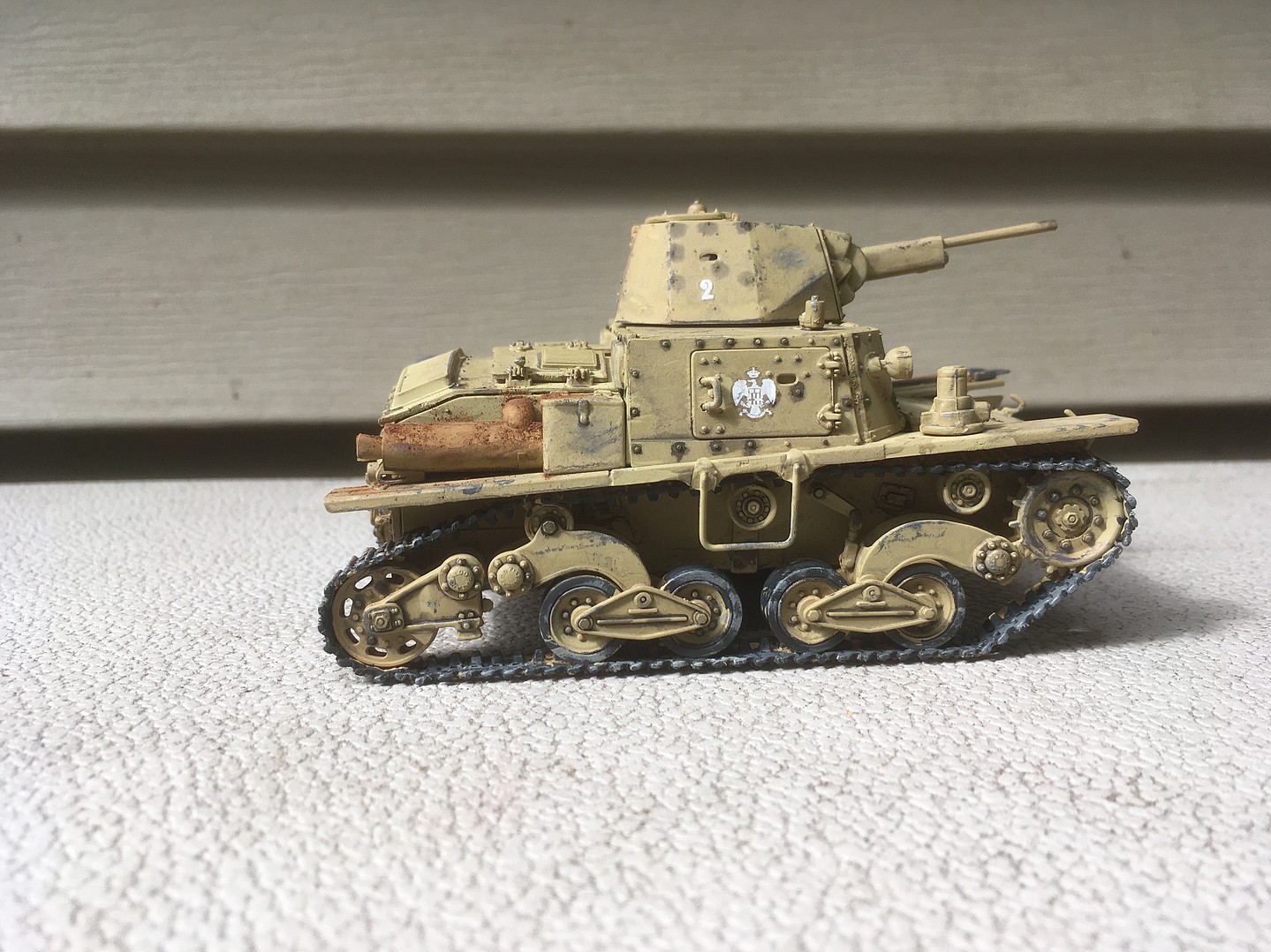 Italian Light Tank L6/40 (Italeri) -- Plastic Model Military Vehicle ...