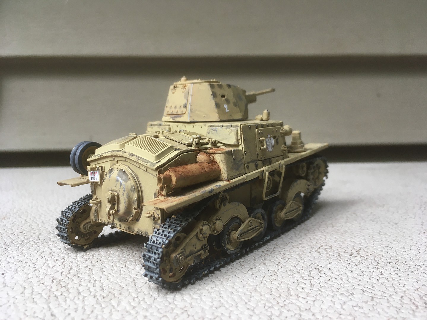 Italian Light Tank L6/40 (Italeri) -- Plastic Model Military Vehicle ...