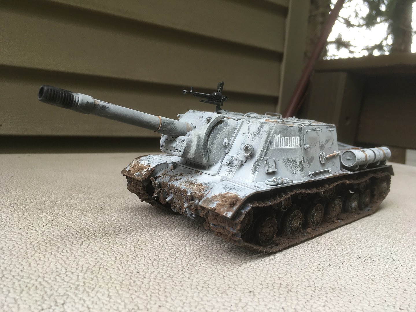 Russian Heavy Self-Propelled Gun JSU-152 -- Plastic Model Military Kit ...