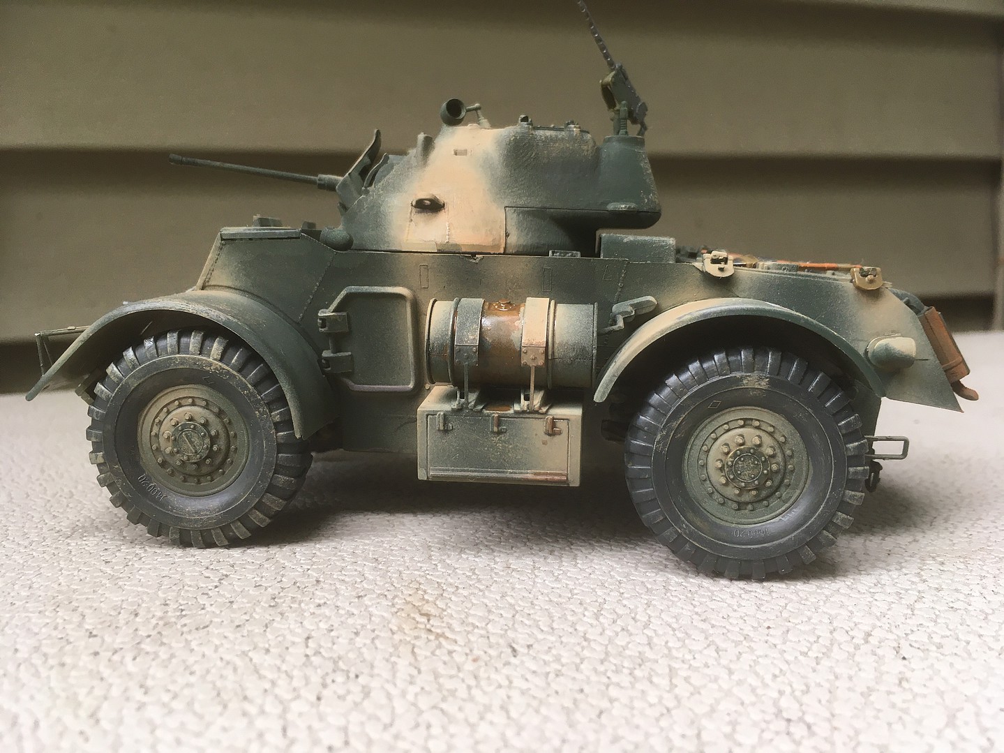 British T17E1 Staghound A/C Mk.I Late -- Plastic Model Military Vehicle ...
