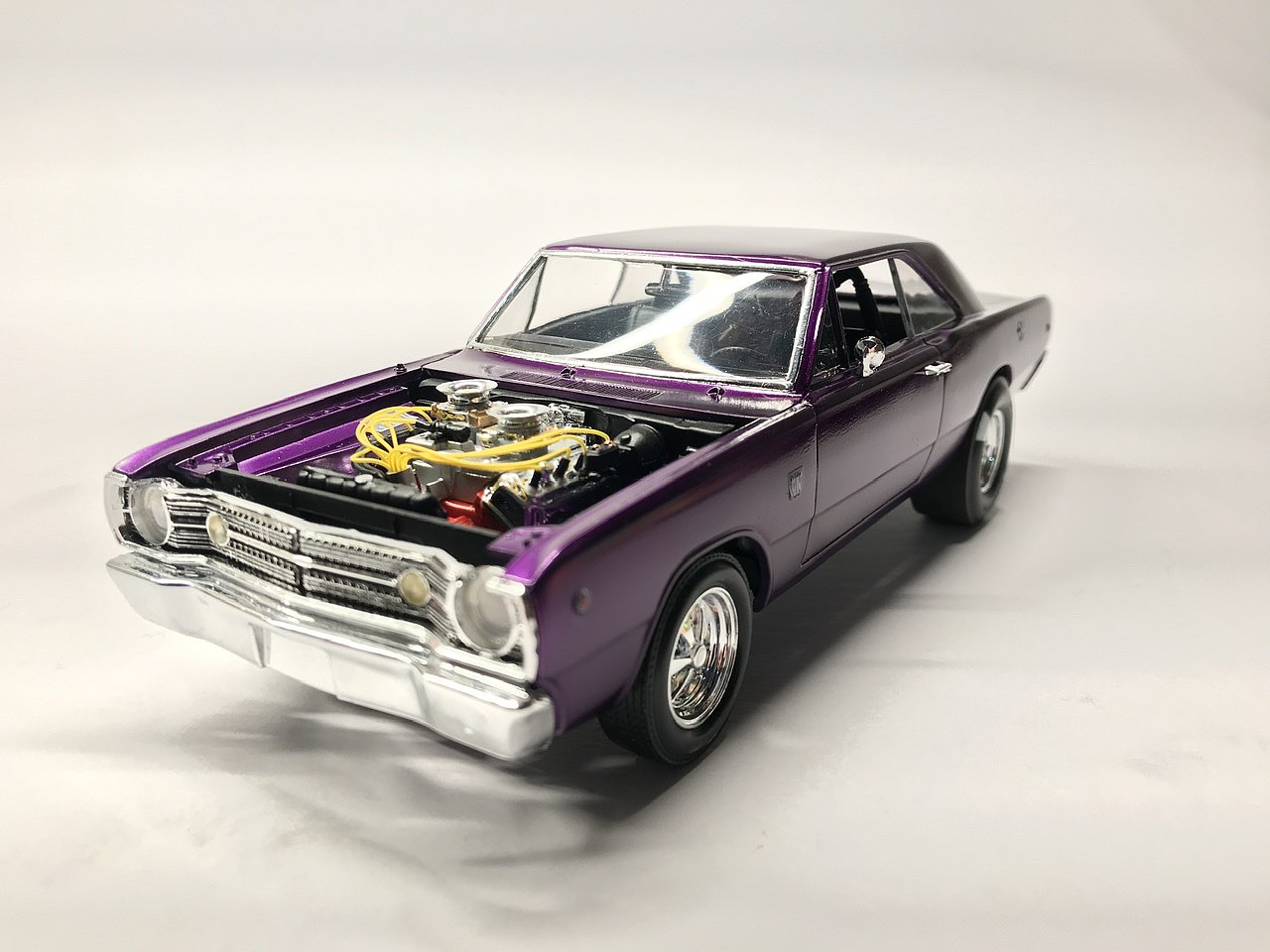 1968 Dodge Hemi Dart 2'n1 -- Plastic Model Car Kit -- 1/25 Scale ...
