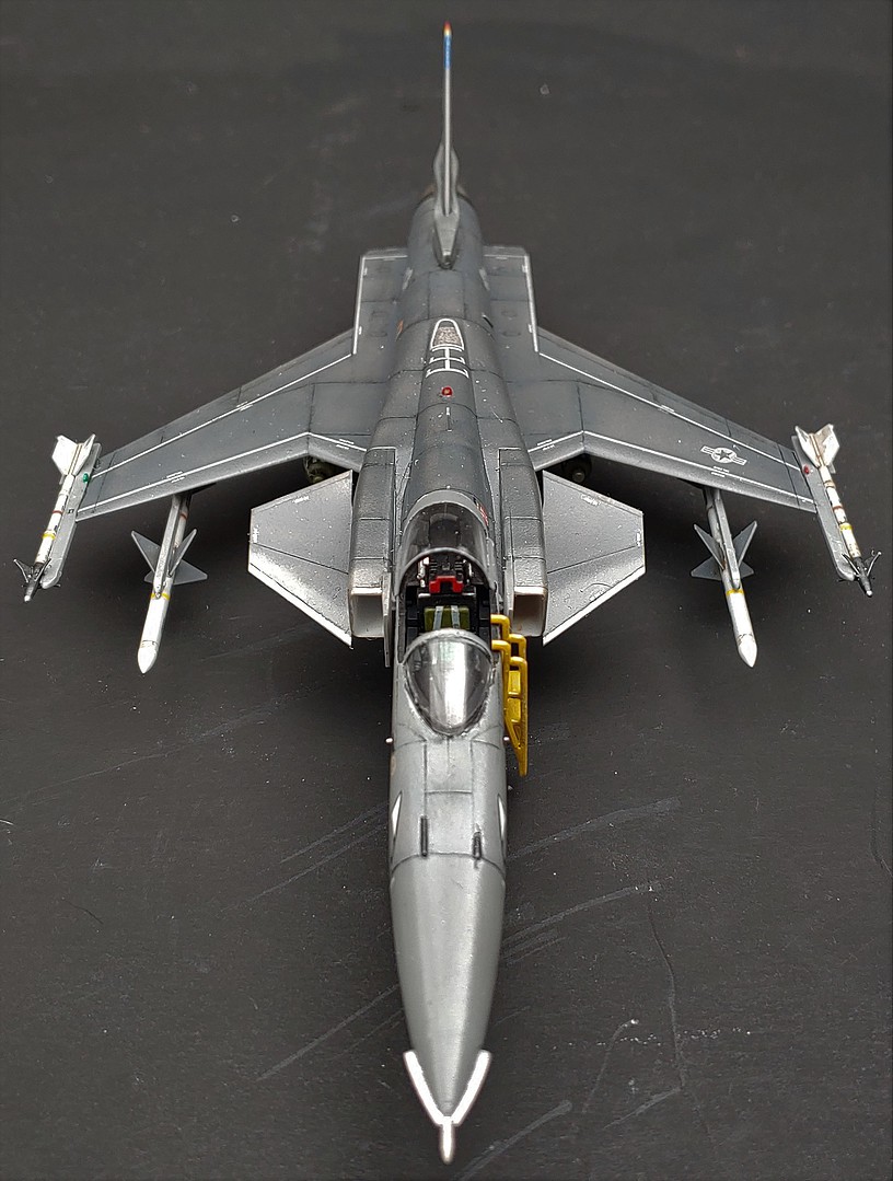 X-29 -- Plastic Model Airplane Kit -- 1/72 Scale -- #00243 pictures by ...