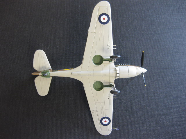 Curtis Hawk 81-A-2 -- Plastic Model Airplane Kit -- 1/72 Scale ...