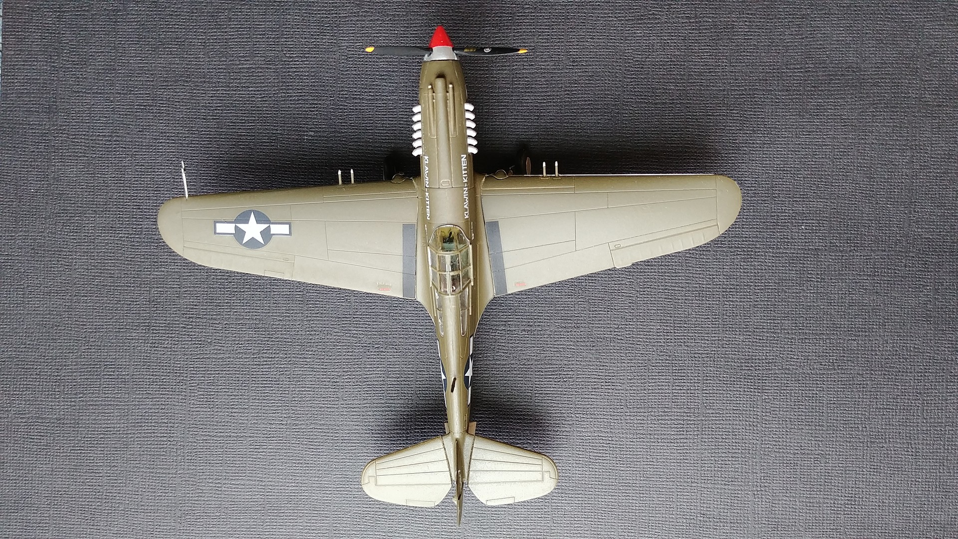 Curtis Hawk 81-A-2 -- Plastic Model Airplane Kit -- 1/72 Scale ...