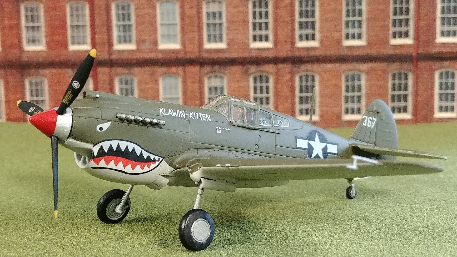 Curtis Hawk 81-A-2 -- Plastic Model Airplane Kit -- 1/72 Scale ...