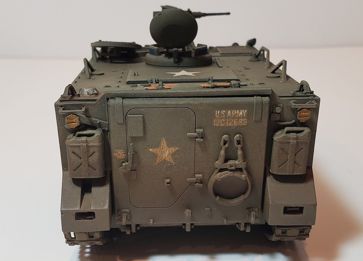 US M113 APC CA140 -- Plastic Model Military Vehicle Kit -- 1/35 Scale ...