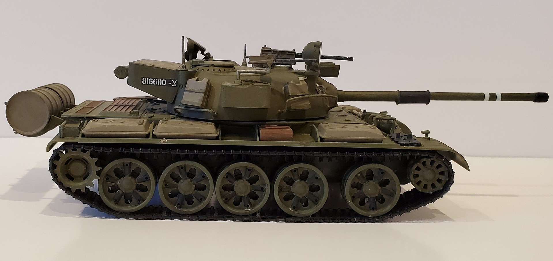 USSR T55 Tank (Re-Issue) -- Plastic Model Military Vehicle Kit -- 1/35 ...