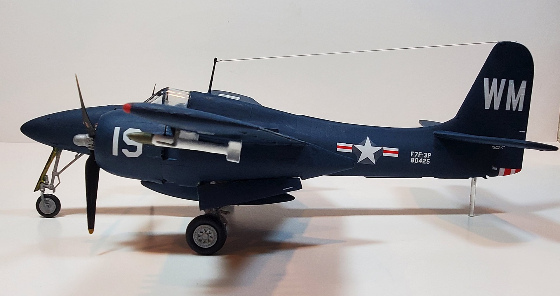 F7F-3 Tigercat -- Plastic Model Airplane Kit -- 1/48 Scale -- #2756s ...