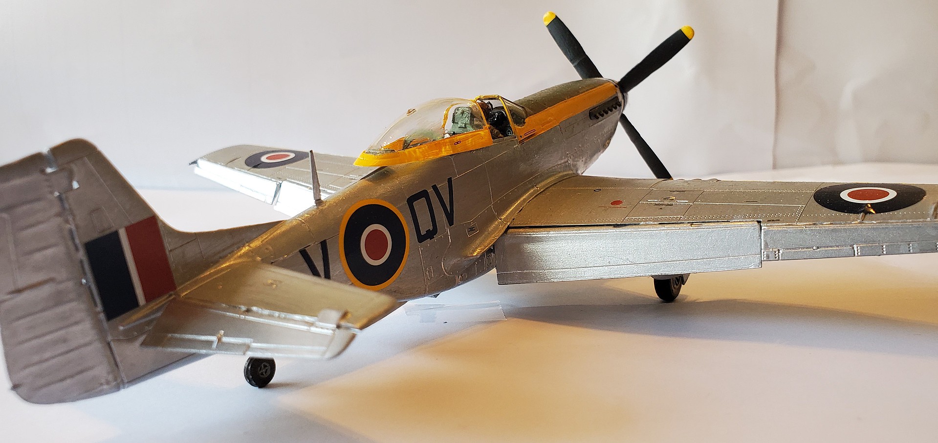Mustang Mk IV Fighter -- Plastic Model Airplane Kit -- 1/48 Scale ...