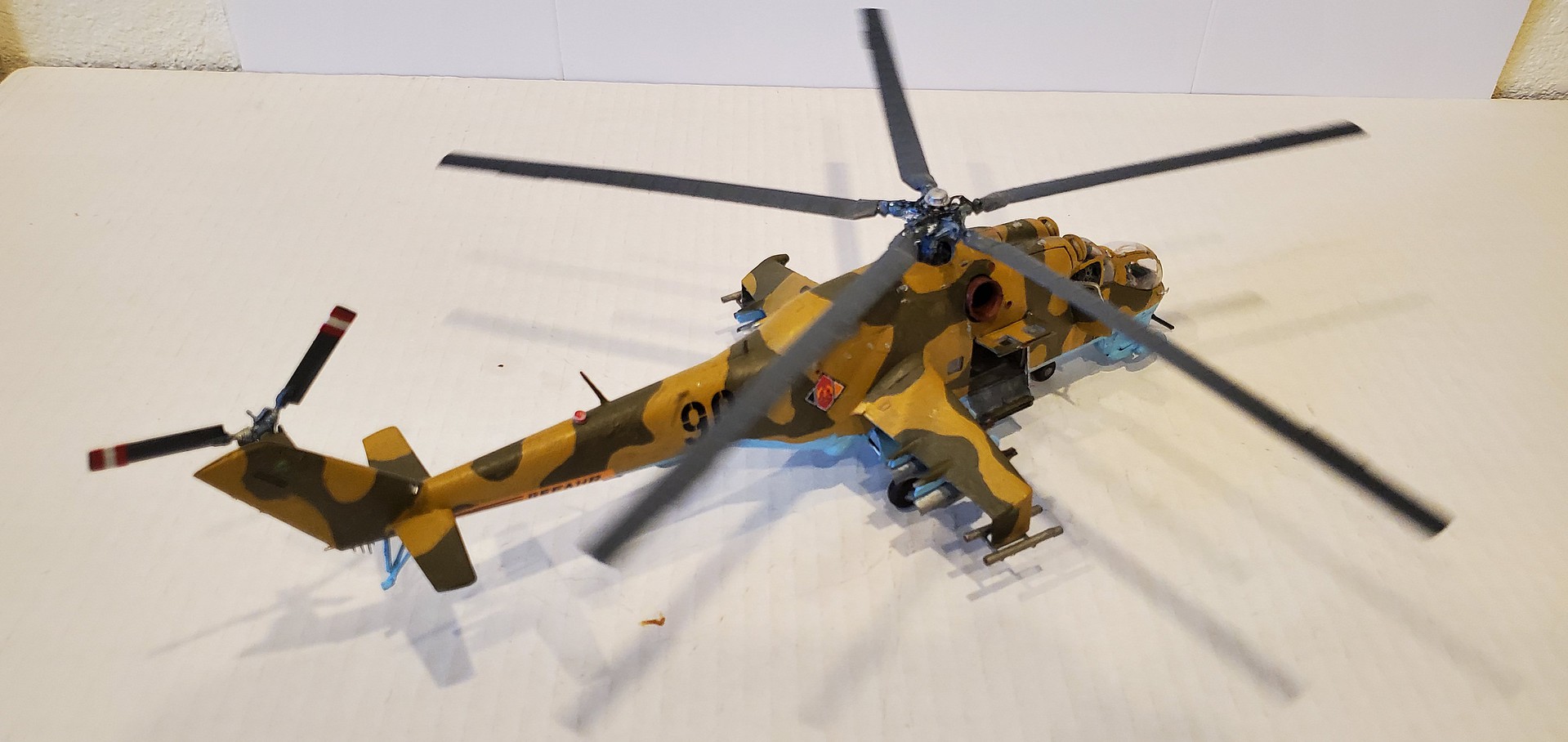 MiL24 Hind -- Plastic Model Helicopter Kit -- 1/48 Scale -- #855856 ...