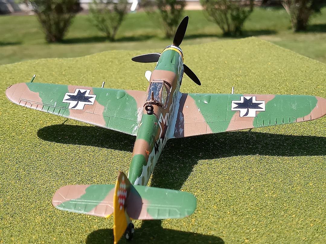 BF109G-10 -- Snap Together Plastic Model Aircraft Kit -- 1/72 Scale ...