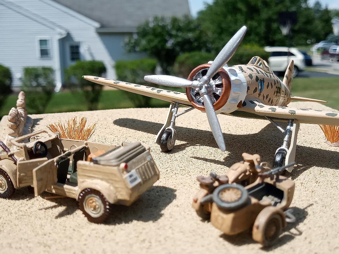 Italian MC 200 Saetta -- Plastic Model Airplane Kit -- 1/72 Scale -- # ...