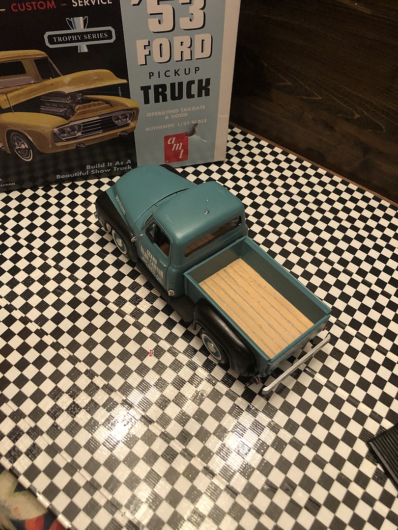 1953 Ford Pickup Truck -- 1/25 Scale -- Plastic Model Truck Kit -- #882 ...