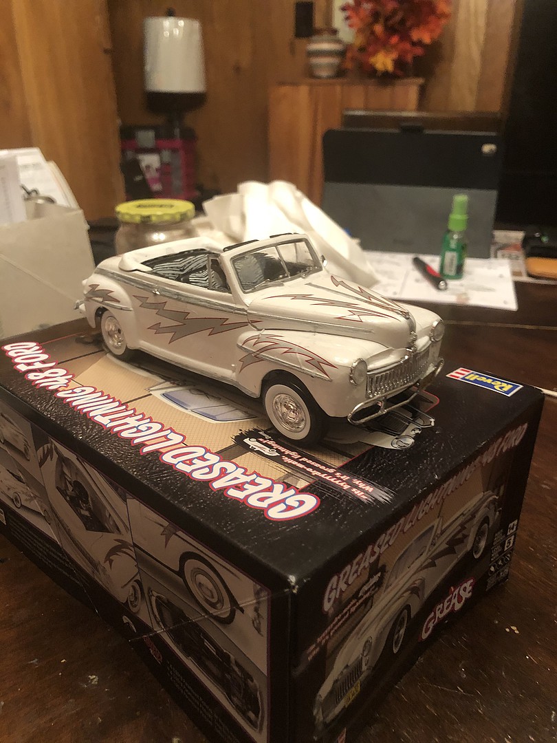 Greased Lightning 1948 Ford Convertible -- Plastic Model Car Kit -- 1/ ...