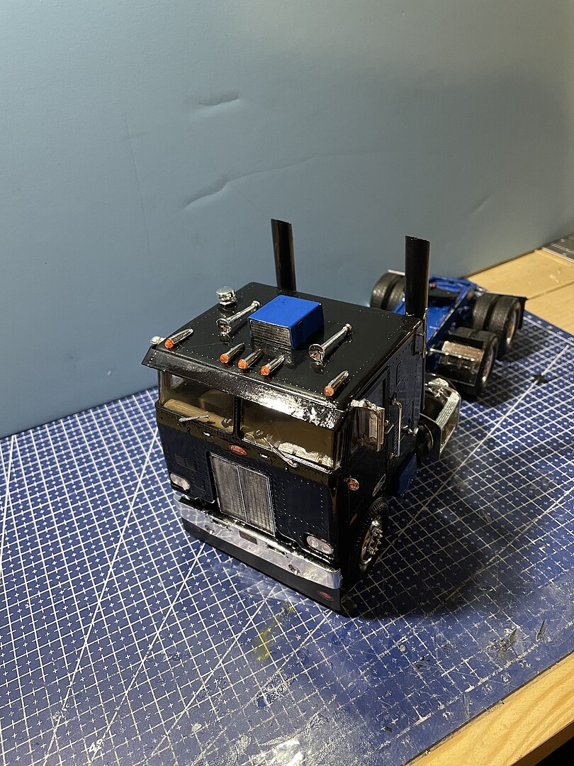 Peterbilt 352 Pacemaker Cabover -- Plastic Model Truck Kit -- 1/25 ...