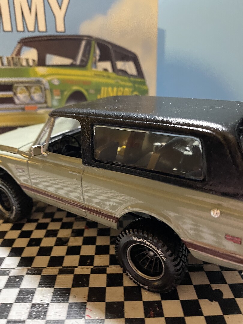 1972 GMC Jimmy -- Plastic Model Truck Vehicle Kit -- 1/25 Scale ...