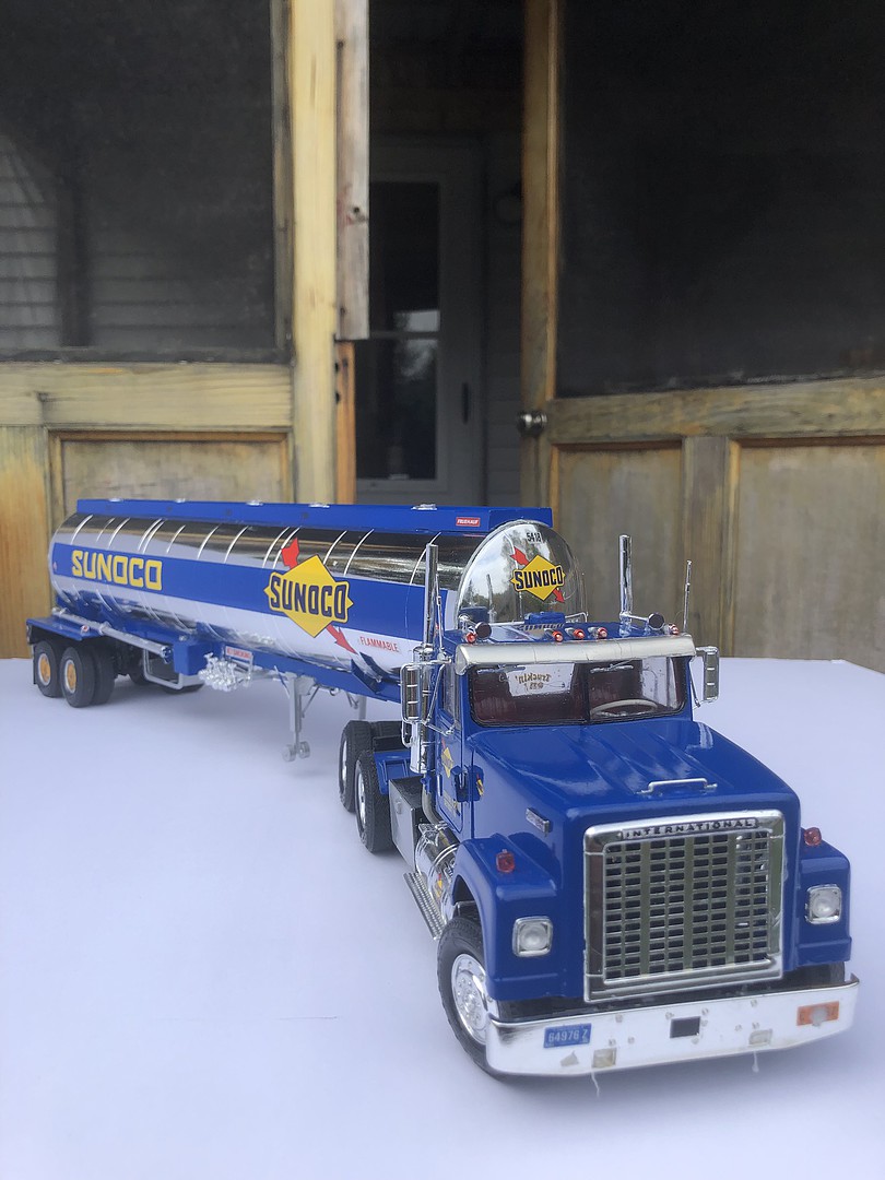 Fruehauf Plated Tanker Trailer Sunoco -- Plastic Model Truck Vehicle ...