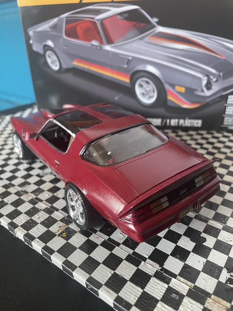 1981 Camaro Z28 -- Plastic Model Car Kit -- 1/25 Scale -- #4526 ...