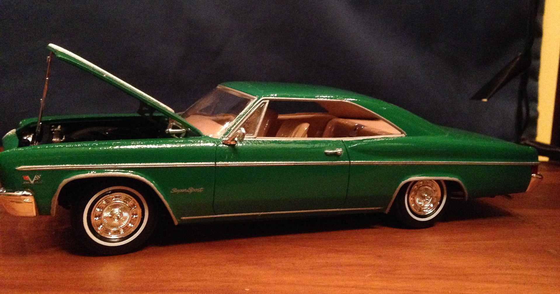Gallery Pictures Revell-Monogram '66 Chevy Impala SS 396 2n1 Plastic ...