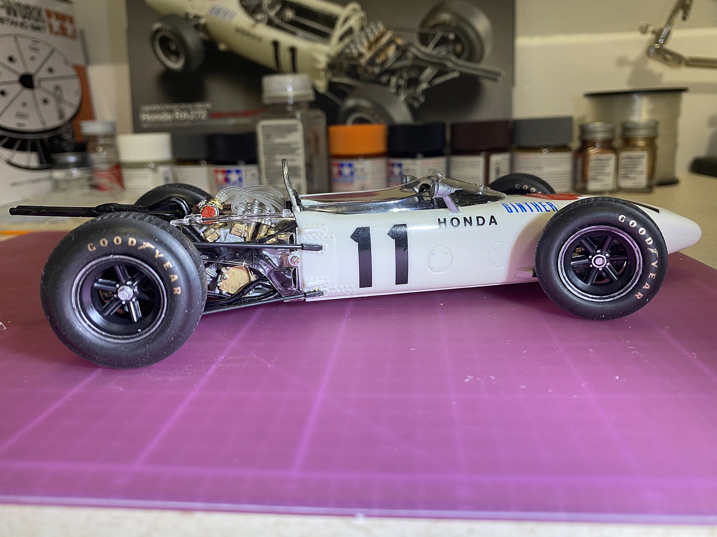 Honda F-1 RA272 Formula Racecar Open Wheel F1 GP -- Plastic Model Car ...